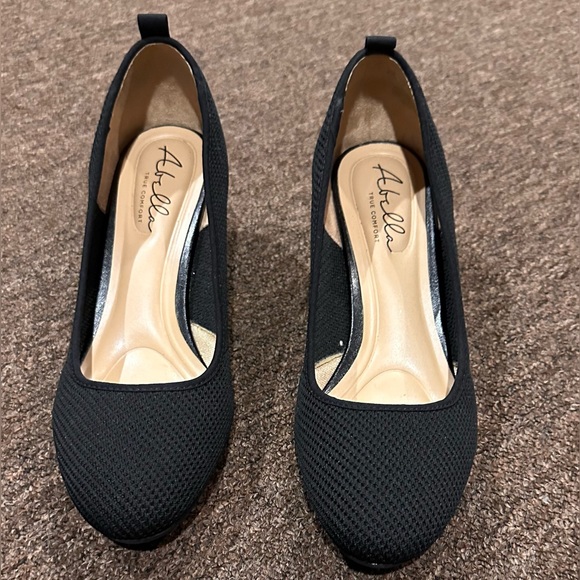 Abella | Shoes | Womens Slip On Pump Shoes 95 Wedge Heel Round Toe ...